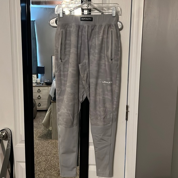 Alphalete | Pants | Alphalete Grey Camo Infinity Jogger | Poshmark